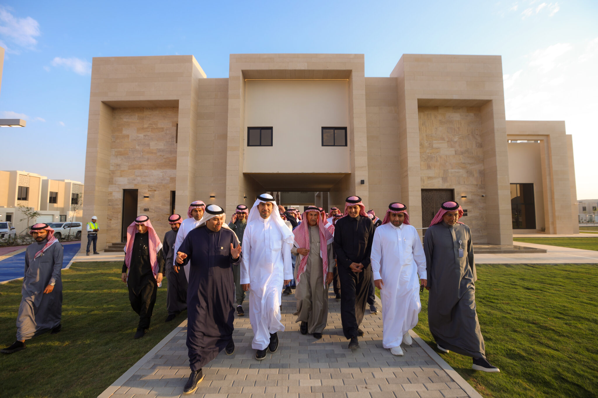 The Nesaj Town Riyadh Project Garners the Praise of the Minister of ...